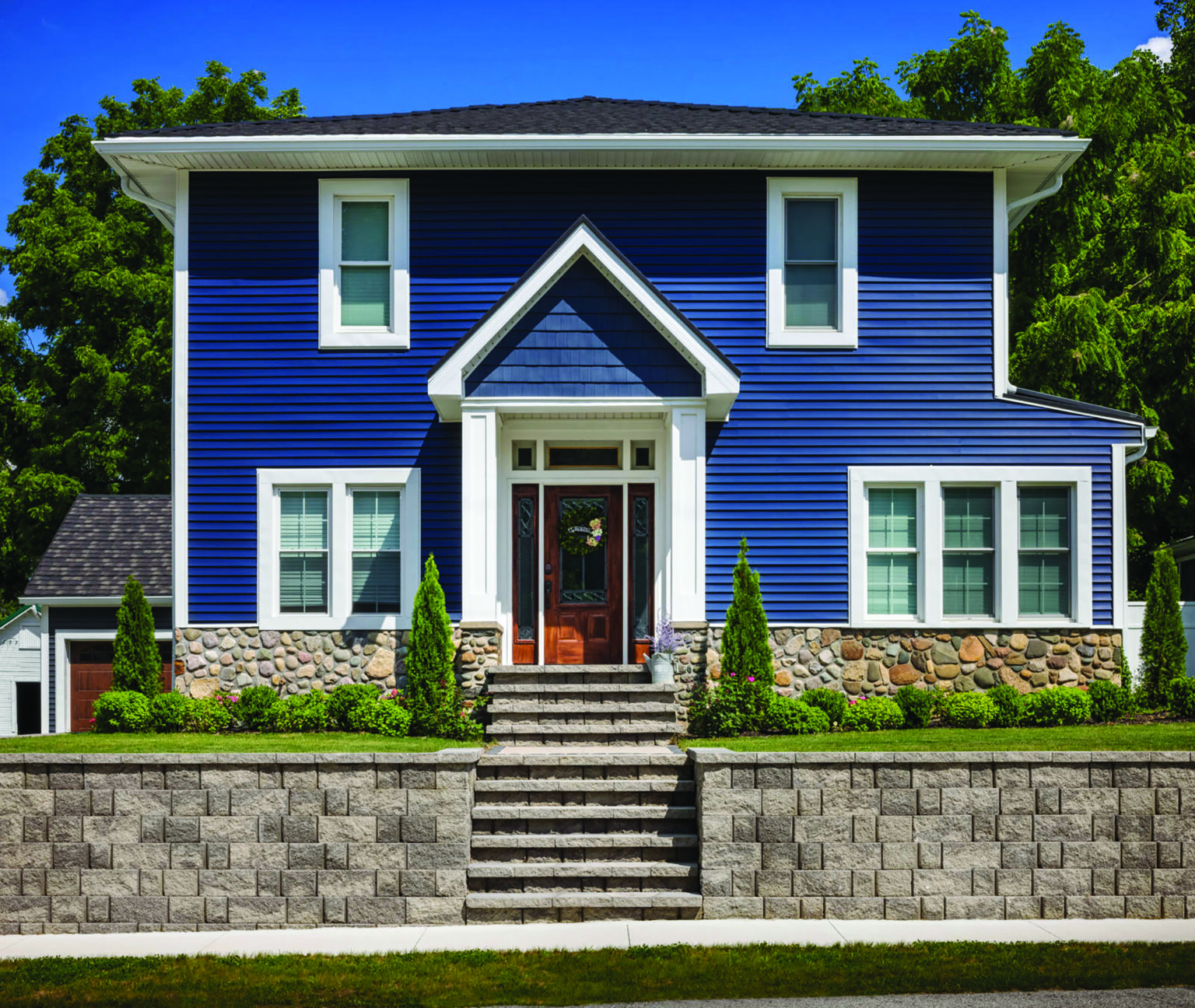 Highland Stone® Retaining Wall - TCC Materials